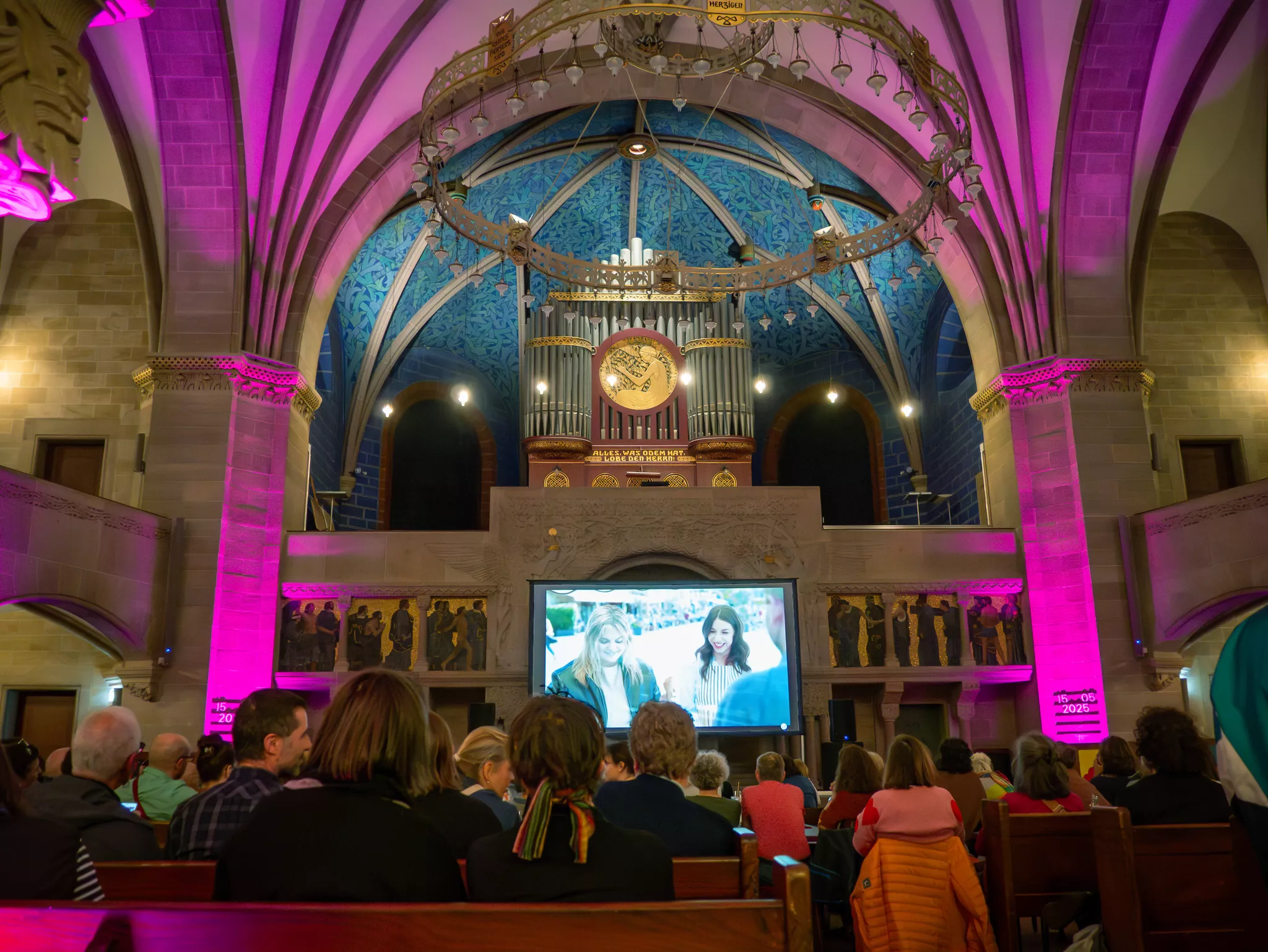 ESC-Finale: Ein queerer Chor und die Botschaft der Liebe