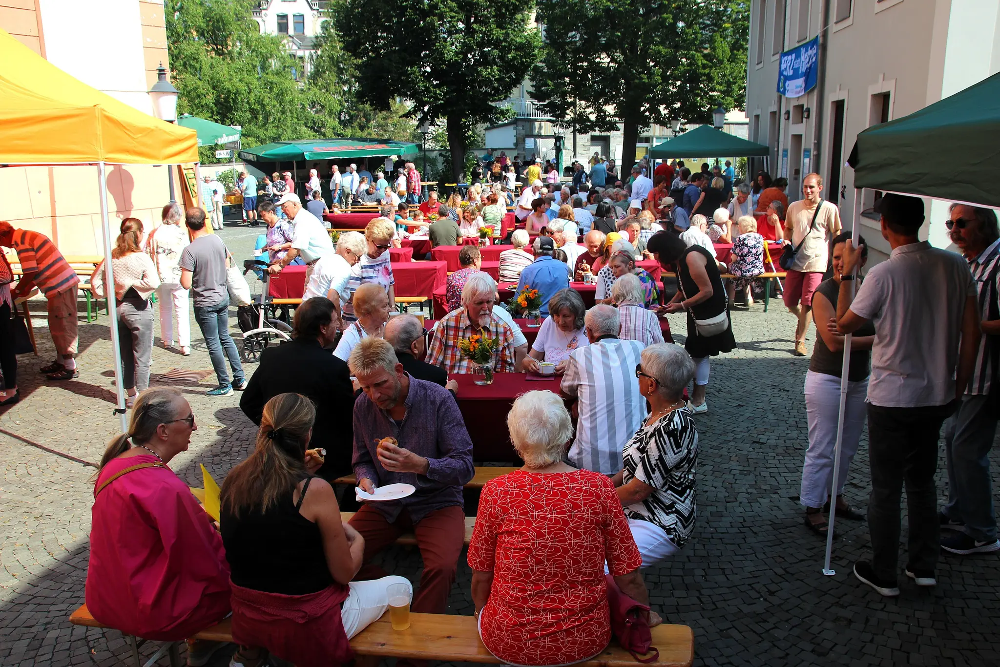 Gelebte Ökumene in Greiz: Gott du hilfst Menschen und Tieren ...